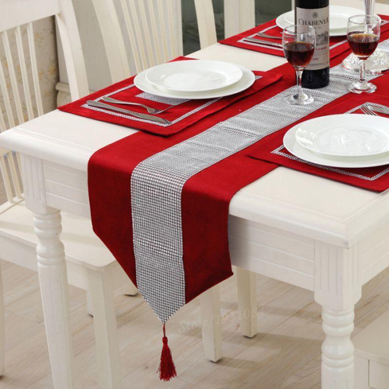Table Runner (Red)